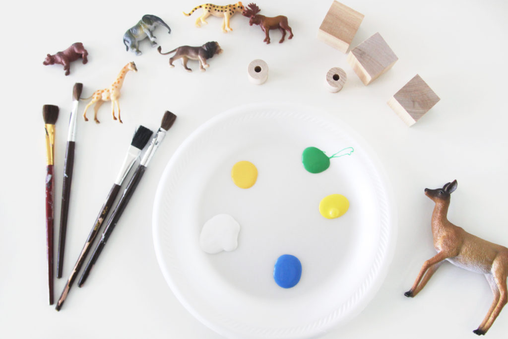 Super Easy DIY Photography Props | Blog